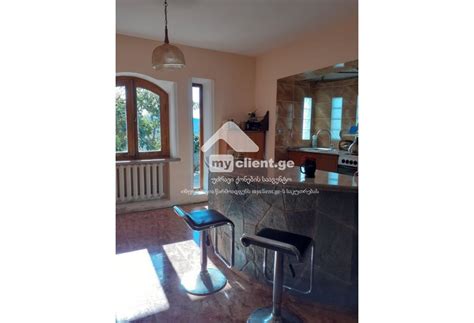 იყიდება სახლები და აგარაკები 240მ²