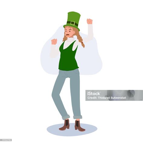 성 패트릭 데이 축하 행사에서 춤을 추는 쾌활한 여자 아일랜드 세인트 패트릭 데이 축하 St Patricks Day에 대한