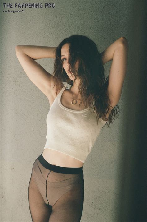 Ella Hunt Sexy In Panyhose Only Photos The Fappening