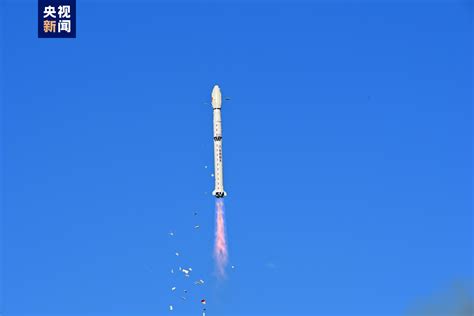 Хятад улс шинэ хиймэл дагуул хөөргөлөө