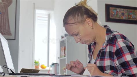 Finance And Accounting Calculating Return On Investment Budget Planning Stock Video Video Of