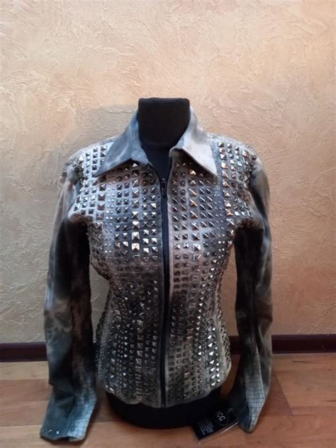 Куртка — ціна 600 грн у каталозі Куртки Купити жіночі речі за доступною ціною на Шафі Україна