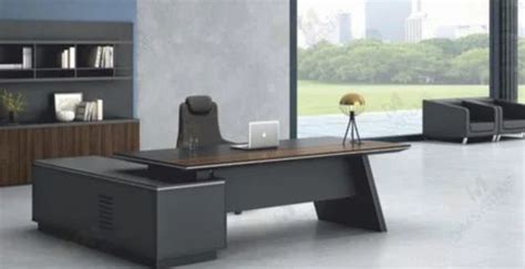 Engineered Wood Rectangular L Shape Director Table With Storage At