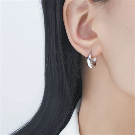 여성을 위한 미니멀리스트 서클 후프 귀걸이 펑크 스몰 허기 귀걸이 메탈 골드실버 컬러 루프 쥬얼리 심플 패션 브린 코스귀고리 Aliexpress