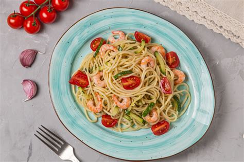 새우와 야채파스타 상단에서 보기입니다 공간을 복사합니다 건강한 생활방식에 대한 스톡 사진 및 기타 이미지 건강한 생활방식 건강한 식생활 곁들이는 요리 Istock