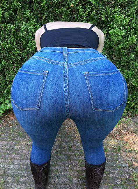 Big Ass Jeans Pics