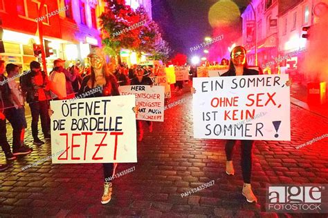Hamburg Kiez Reeperbahn Sex Workers And Brothel Operators Once Again Demonstrated In The St