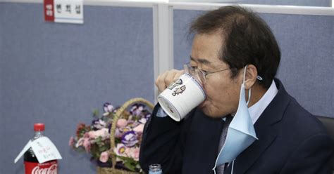 홍준표 새해부터 Tv홍카콜라 재개 본격 행보 나선다
