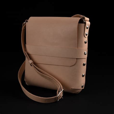 Alyssa Crossbody Kit — Tandy Leather Canada