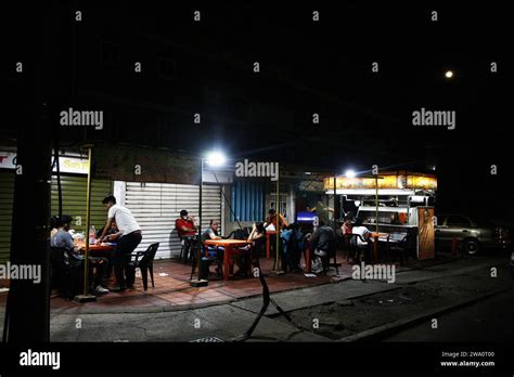 grocery and fast food businesses use portable electricity generators to