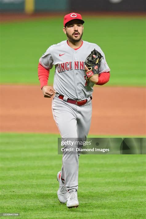 Eugenio Suarez Of The Cincinnati Reds Runs Off The Field After The News Photo Getty Images