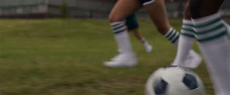 On Projectorthe Reticulated Python Uses Its Suddenand Overwhelming Attack Then It The