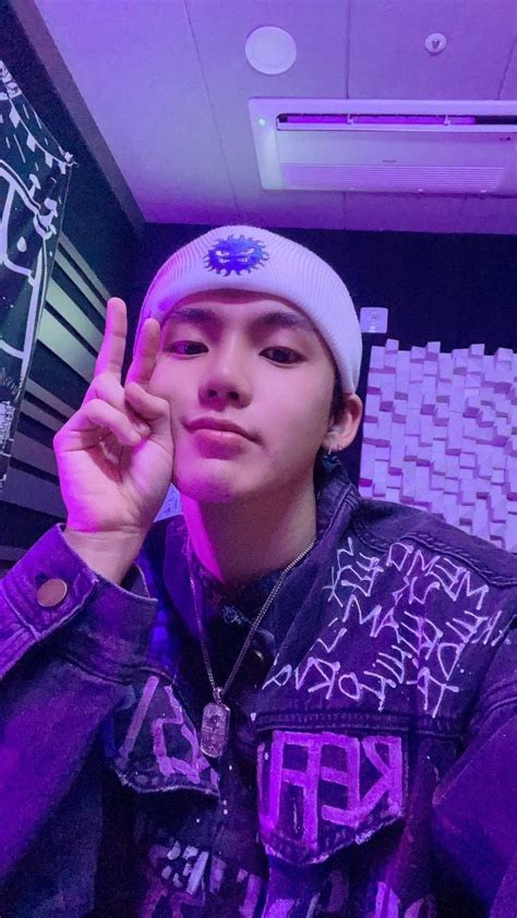 Potret Hyunsuk Treasure Yang Genap Berusia 22 Tahun