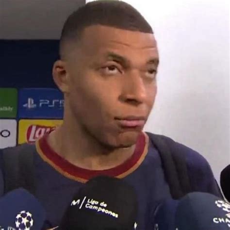 Meme Kylian Mbappé Em 2025 Jogadores De Futebol Futebol Engraçado