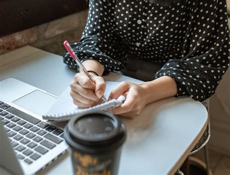 Editorial Assistant Job Description