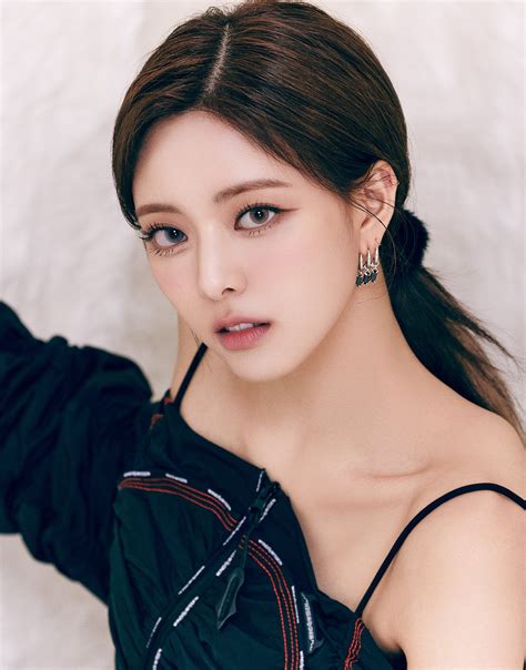 Itzy 6th Mini Album Cheshire Concept Teasers Kpopping