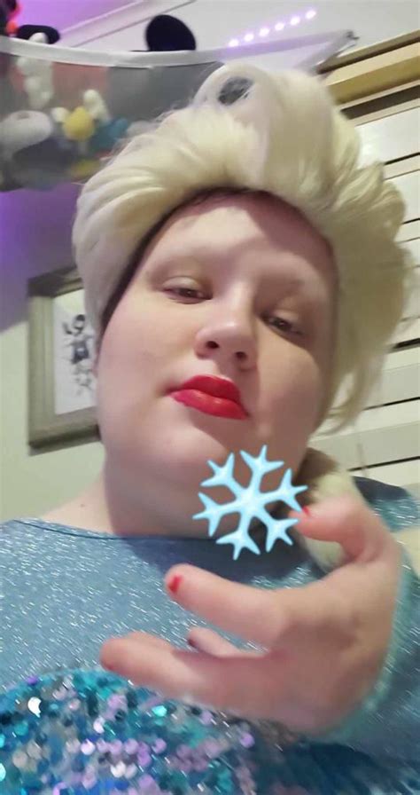 Elsa Cosplay By Lexi Mouse On Deviantart