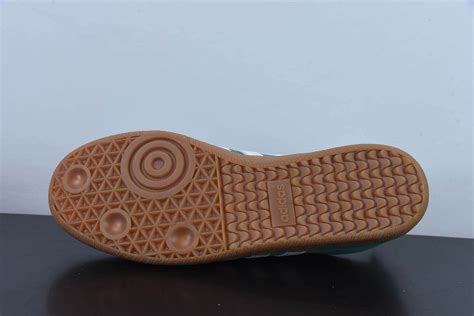 阿迪达斯adidas Samba Og 白绿色桑巴翻毛皮复古休闲板鞋纯原版本 货号：hp7902 潮流鞋子