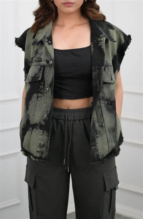 Stylish Half Jackets For Women Sleeveless To Woolen Nolabels