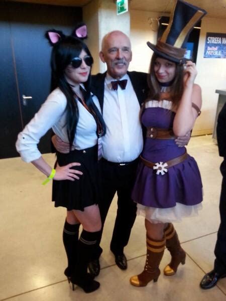 Kampania Korwin Mikkego Wśród Fanów Gier Przebranych Za Postaci Z