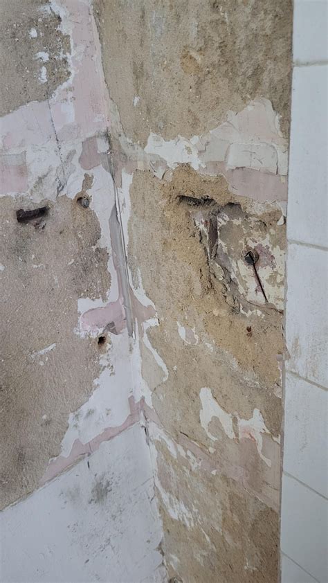 Best Surface Preparation Before Tiling R Ausrenovation