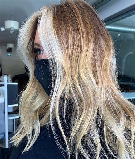 Pin By Lynn Cox On My Hair Tan Skin Blonde Hair Blonde Hair Color