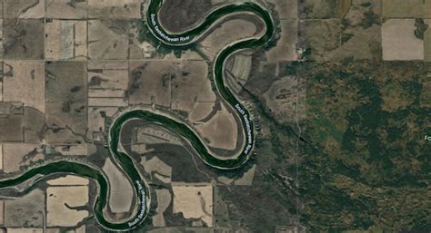 Aurora Wolfe Artist Saskatoon Akimbo Art