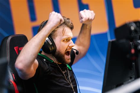 Niko Atinge Marca Inédita No Counter Strike Br