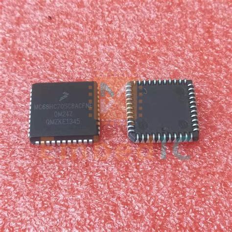 MC68HC705C8ACFNE NXP 8bit MCU IC MCU 8BIT 8KB OTP 44PLCC EmbedIc