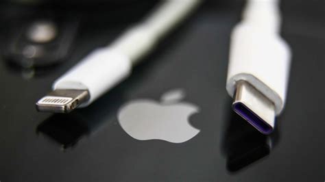 Η Apple αλλάζει τη θύρα των iPhone σε USB C γιατί δεν έχει άλλη επιλογή