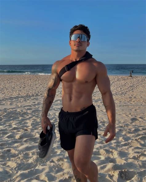 Romulo Charles Romulocharles • Instagram Photos And Videos