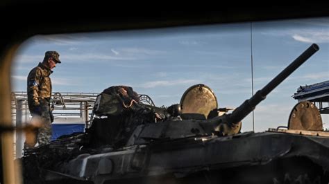 우크라이나군 하르키우 철도 요충지 쿠피안스크 도착