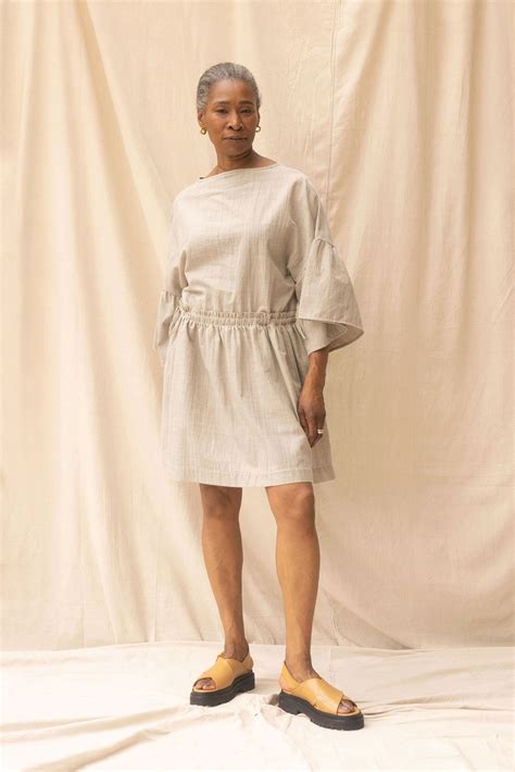 Field Dress Pebble Recreate Clothing