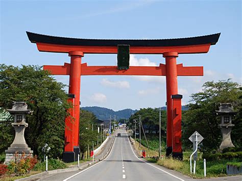 羽黒山大鳥居庄内ロケ地データベース