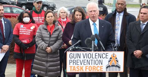 House Group Wants To Force Vote On Banning High Capacity Gun Magazines