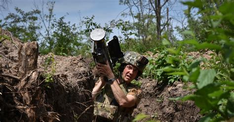 ရုရှားပိုင်နက်ထဲ ယူကရိန်း ဒုံးကျည်တွေပစ်ခတ်