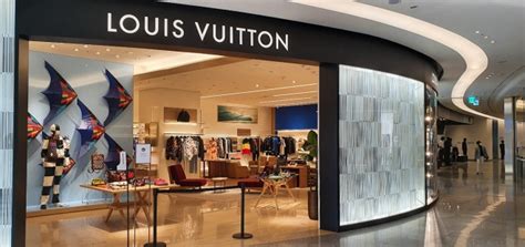 ‘명품 사는 남자들이 백화점 풍경 바꿨다 서울신문