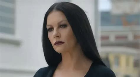 بازیگران و شخصیت های سریال Wednesday معرفی بازیگران ونزدی ویرگول