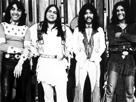 Redbone à écouter Ou Acheter Sur Amazon Music Dès Maintenant