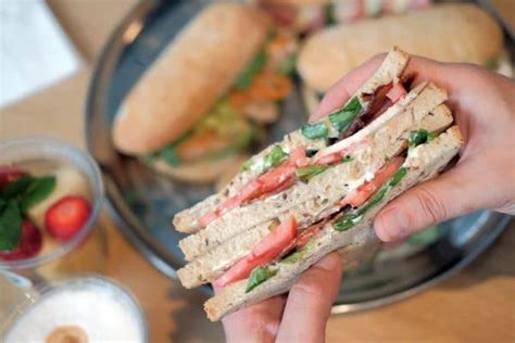 ДОСТАВКИ Green Deli Cafe Поръчайте храна за вкъщи или офиса