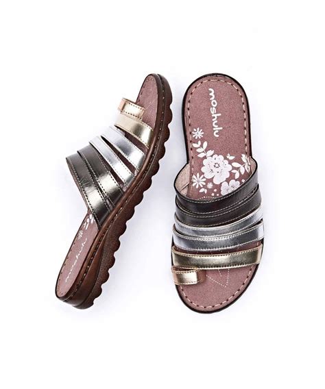 Habanero Metallic Toe Loop Leather Sandals Moshulu Shoes