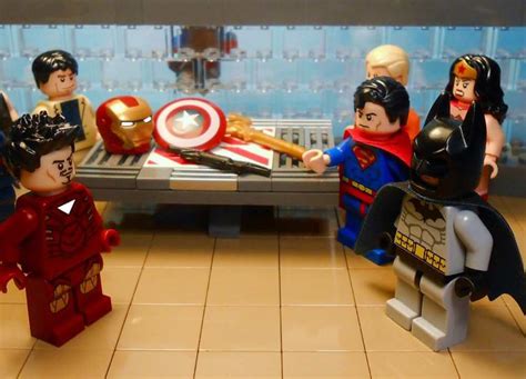 اسباب بازی لگو لیگ عدالت؛ بتمن سوپر من سایبر جنس پلاستیک مناسب 6 سال