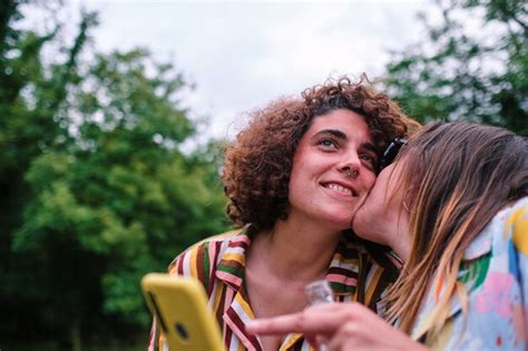 Page 21 Two Women Kissing Each Other Images Free Download On Freepik