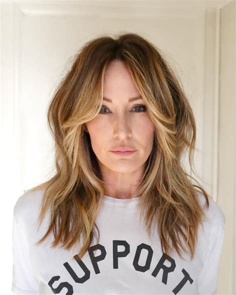 27 Middle Part Bangs That Are Perfect For Hot Summer Days