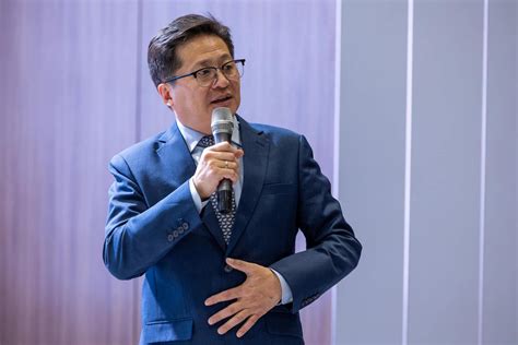 Л Оюун Эрдэнэ Эдийн засгийн хөгжлийн зөвлөл гаднын хөрөнгө оруулалт татахад анхаарч ажиллана