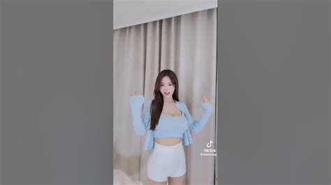 Tiktok śmieszny Film ładna Dziewczyna Dupa Cyce Cycki Youtube