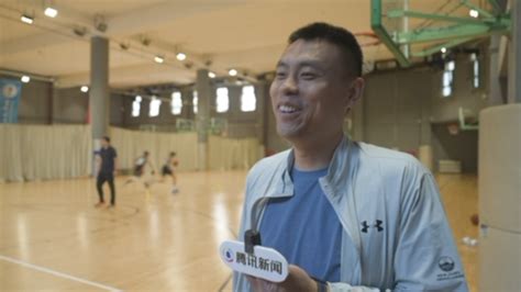 体育 鸡娃”有多贵｜家长谈一年花17万让孩子练篮球，坦言有想过放弃腾讯新闻