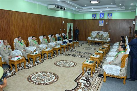 တပ်မတော် ကြည်း ဗိုလ်သင်တန်းကျောင်း မှော်ဘီ ဘွဲ့ရအမျိုးသမီးဗိုလ်လောင်းသင်တန်း အမှတ်စဉ် ၁၀ သင