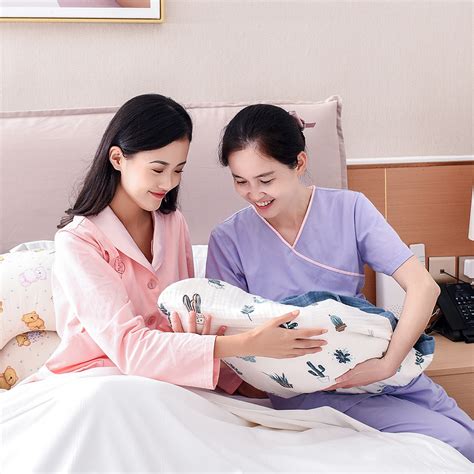 高级月嫂 东方育英职业培训学校