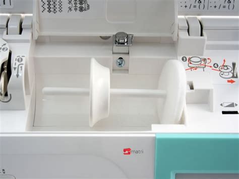 Necchi N422, veelzijdige naaimachine 210 steeksoorten! - Matri Naaimachines